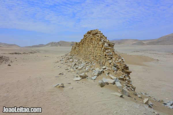 Chankillo In Peru • 2300-year-old Solar Desert Observatory